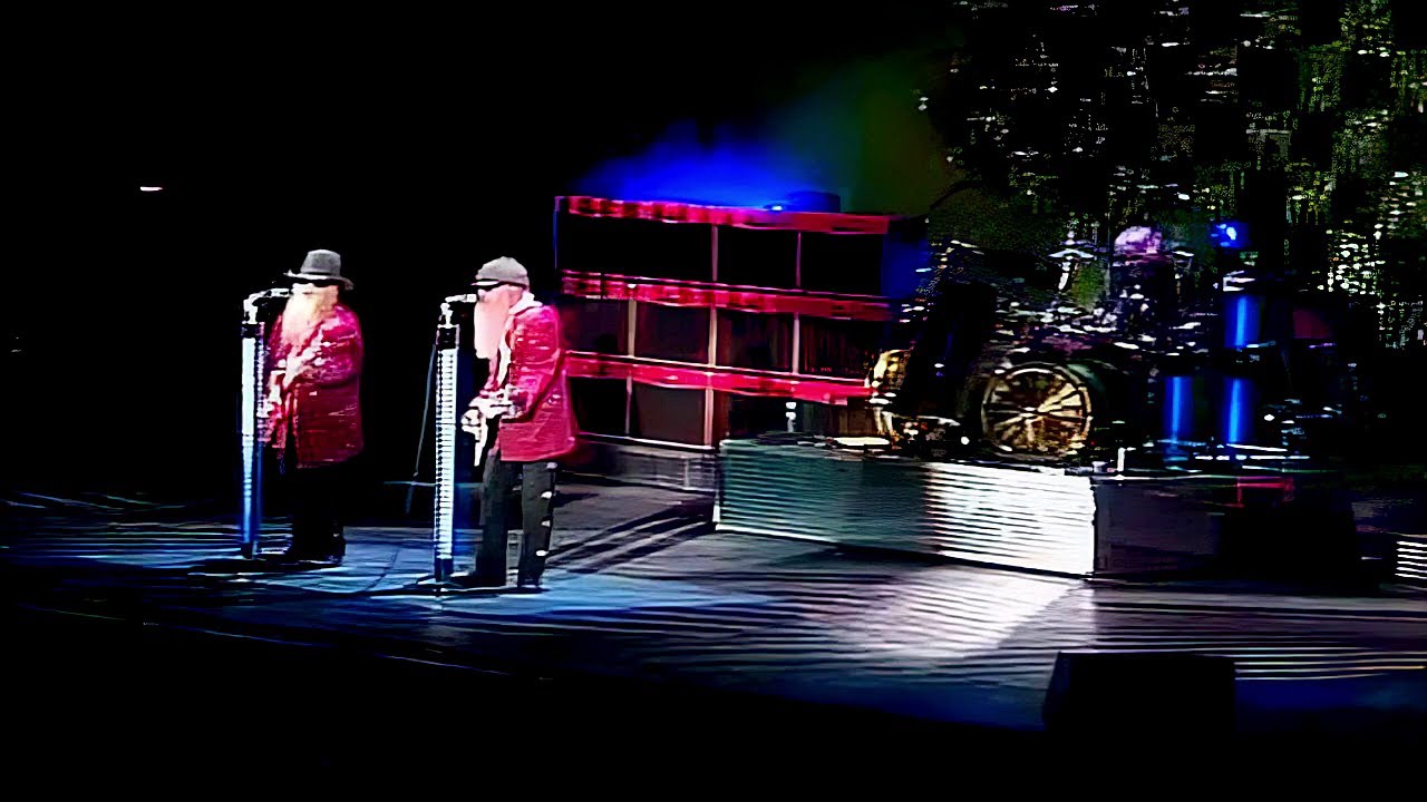 ZZ Top - Sharp Dressed Man - Meadowbrook U.S. Cellular Pavilion,Gilford ...