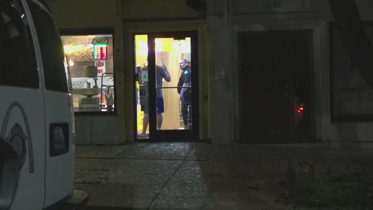 Break-in at 'The Island' in Soulard - YouTube