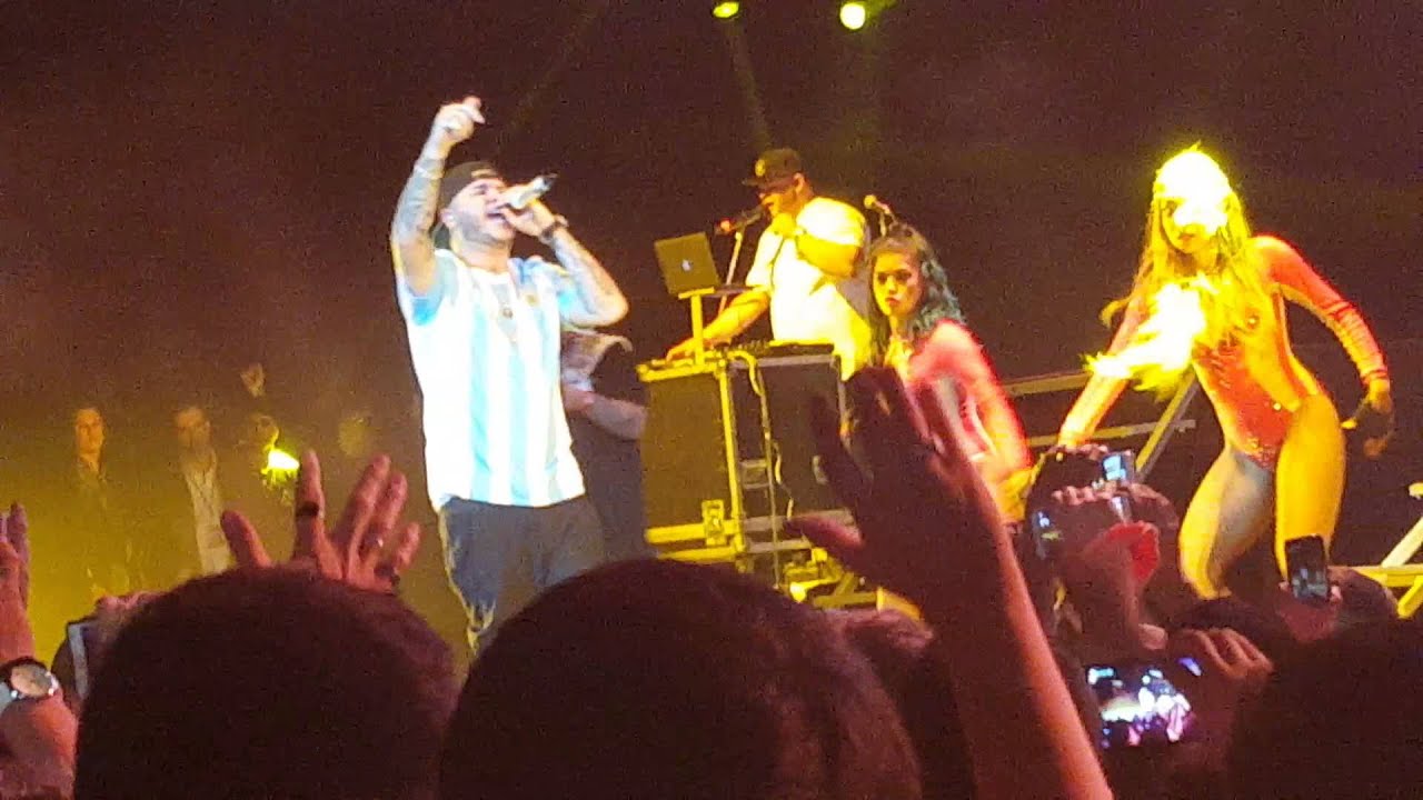 FARRUKO - Sunset (Recital Luna Park) - YouTube