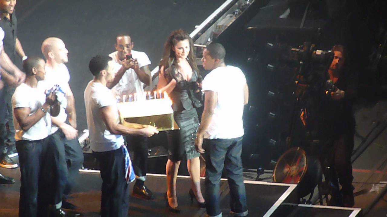 Cheryl Cole Singing Happy Birthday To Boyfriend Tre (Manchester - A ...