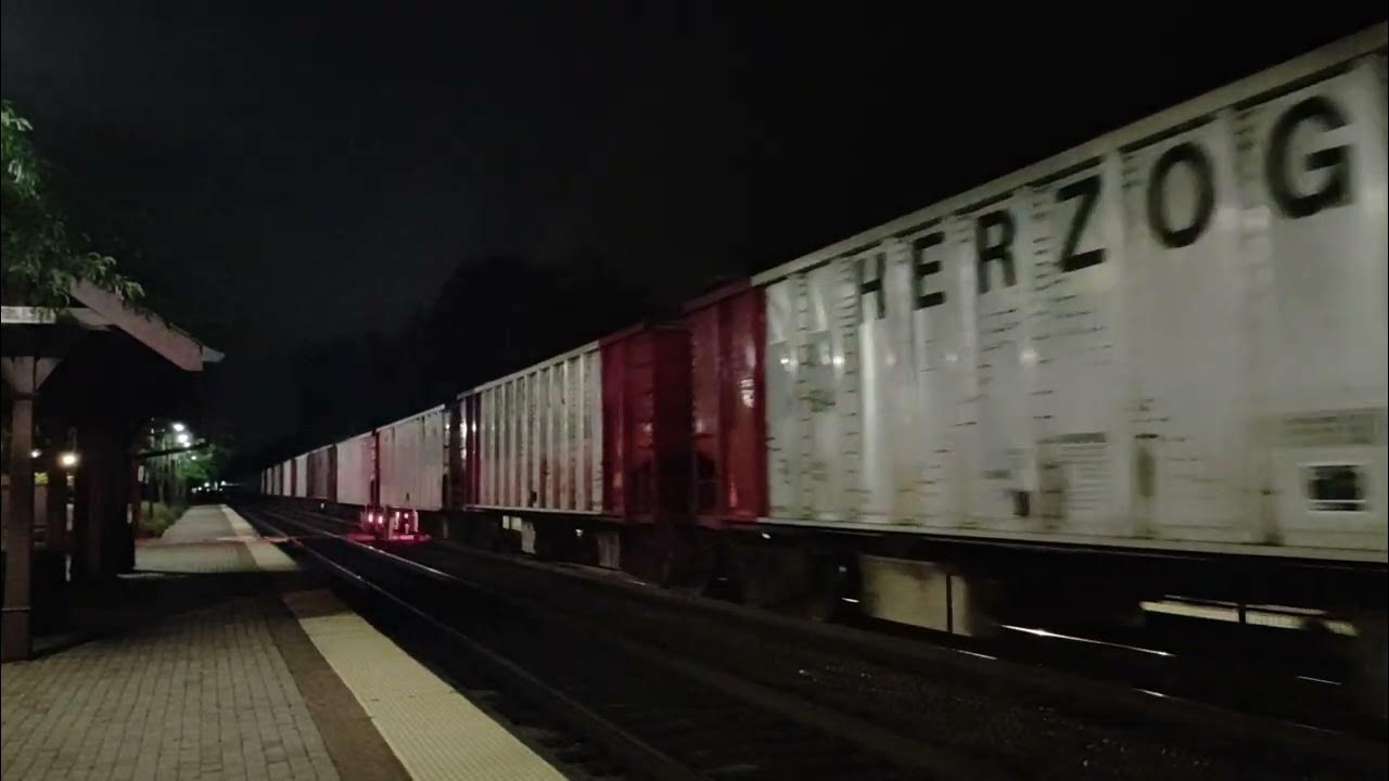 UP 2600 at Glencoe, IL - YouTube