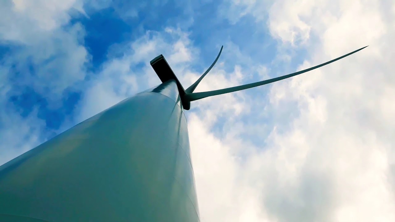 Windmill propeller rotation - YouTube