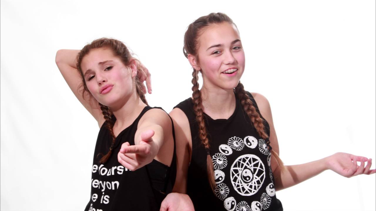 The beginning of "A Girls World" - YouTube