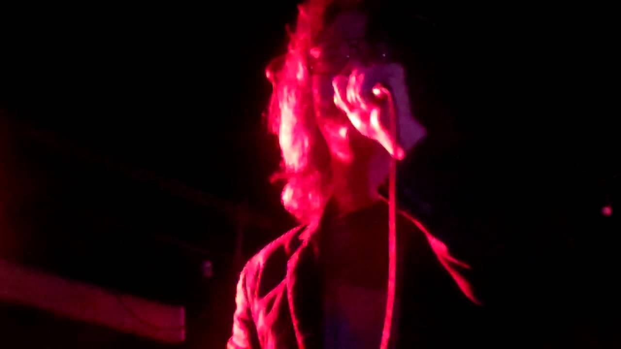 Baby Dayliner "Through These Hills" Live - YouTube