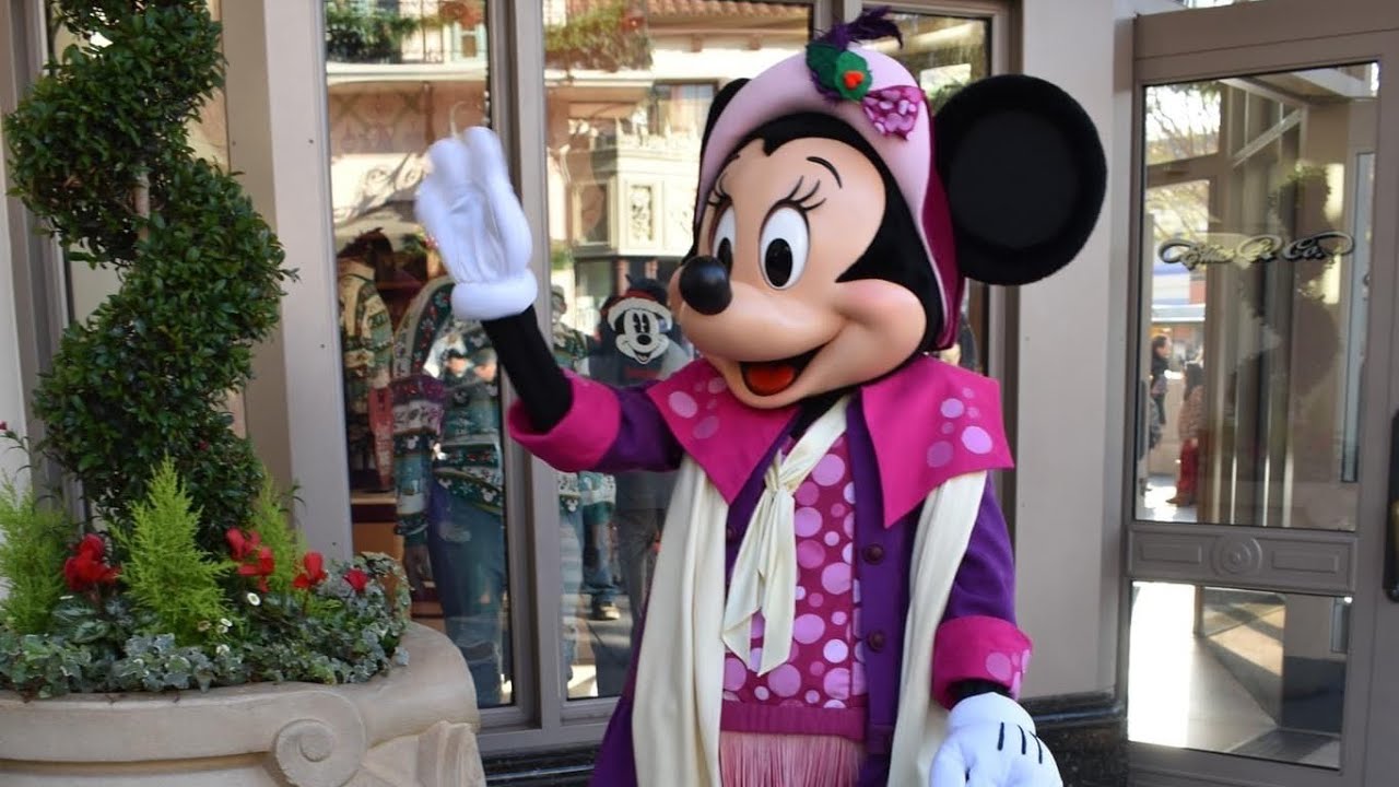 Disneyland 2022 | Monster Inc | Minnie Mouse | Elsa | Forky | Mirabel ...