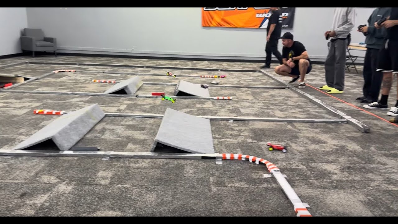 Losi Micro-B Racing A-Main @ RCPlayground Miami - YouTube