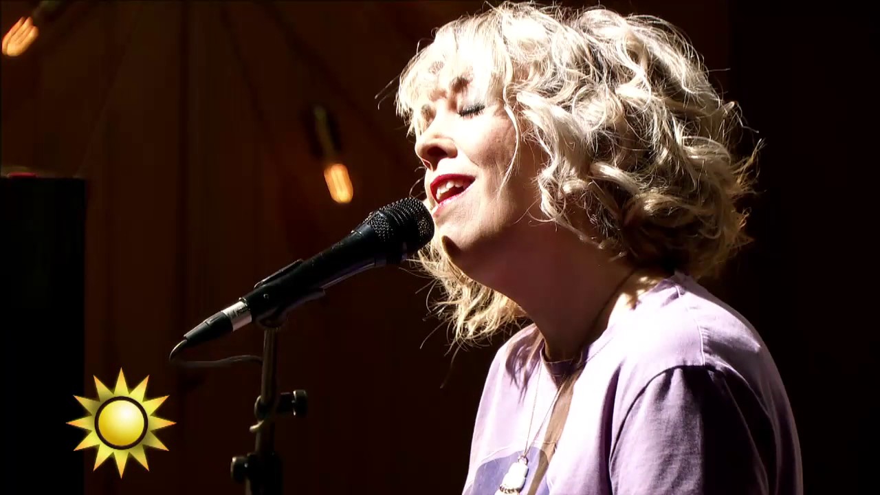 Artisten Marit Bergman - "Andra elefanter" - Nyhetsmorgon (TV4) - YouTube
