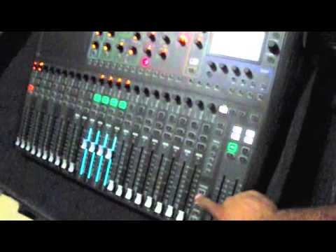 SoundCraft Si Compact 24 - YouTube