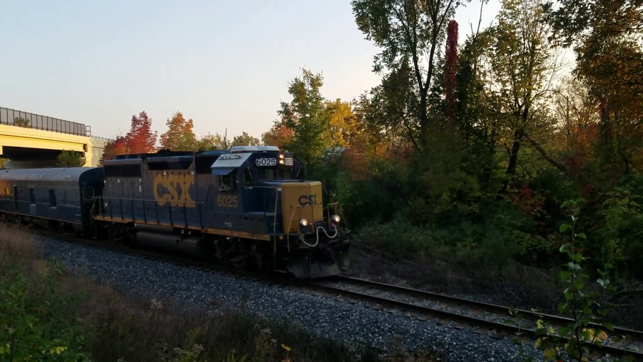 CSX Track geometry train in Novi, MI - YouTube