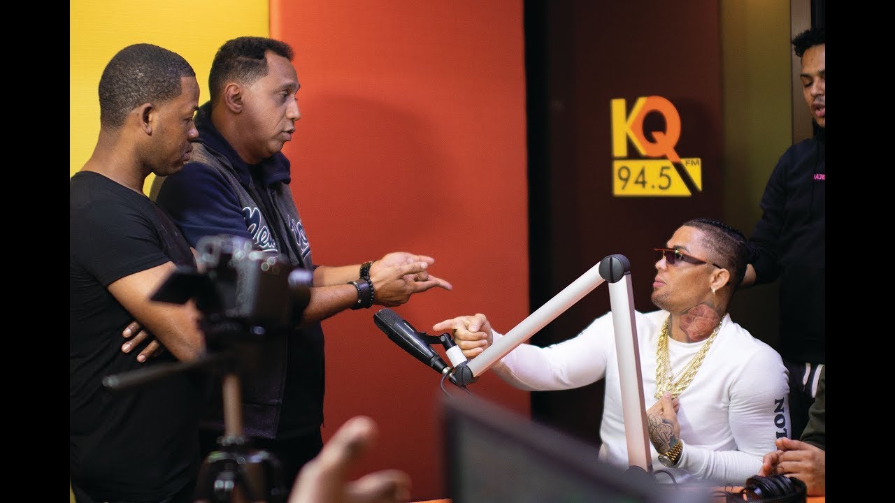 EL SUPER NUEVO EXIGE SACAR A "EL CHICO SANDY" DE CABINA PARA DAR ...