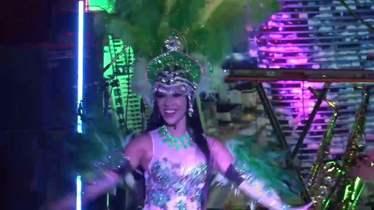 Aquarela do Brasil Escola de Samba de Manila RJ Show 2022 - YouTube