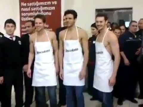 Biscolata Erkeği Gören Ergen Kızlar Ahh, Ohhh, Ay