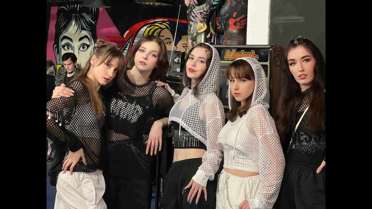 K-POP COVER DANCE by FABRIKA I LE SSERAFIM - UNFORGIVEN - YouTube