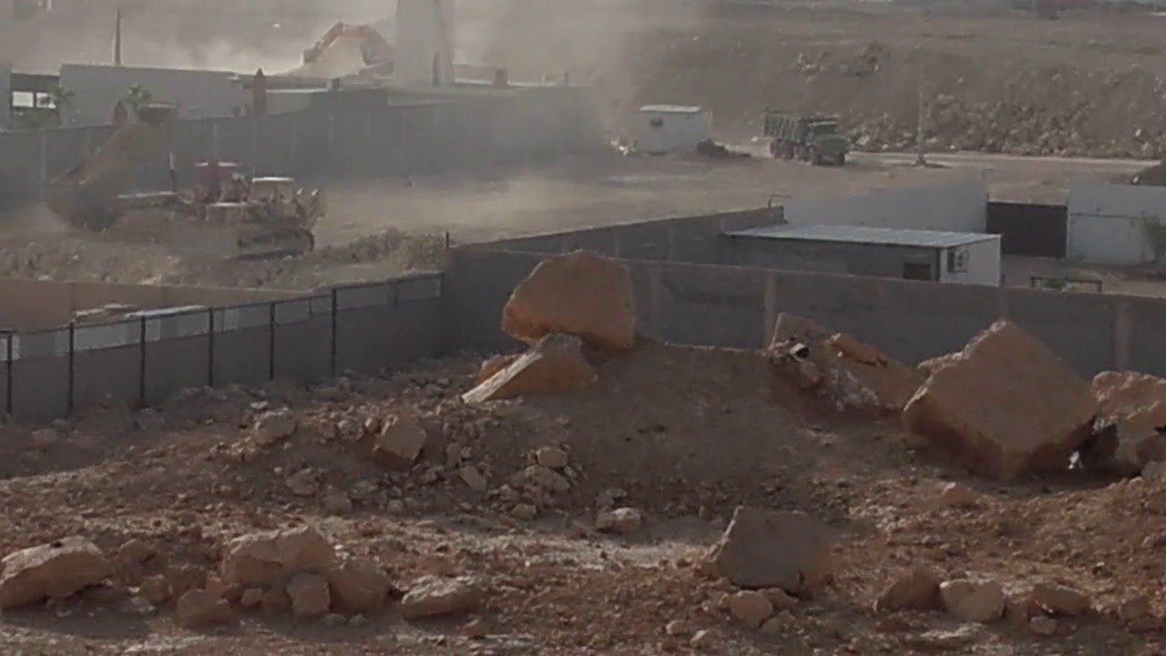 At The Top Hill Of Muzahimiyah Riyadh k.s.a. - YouTube