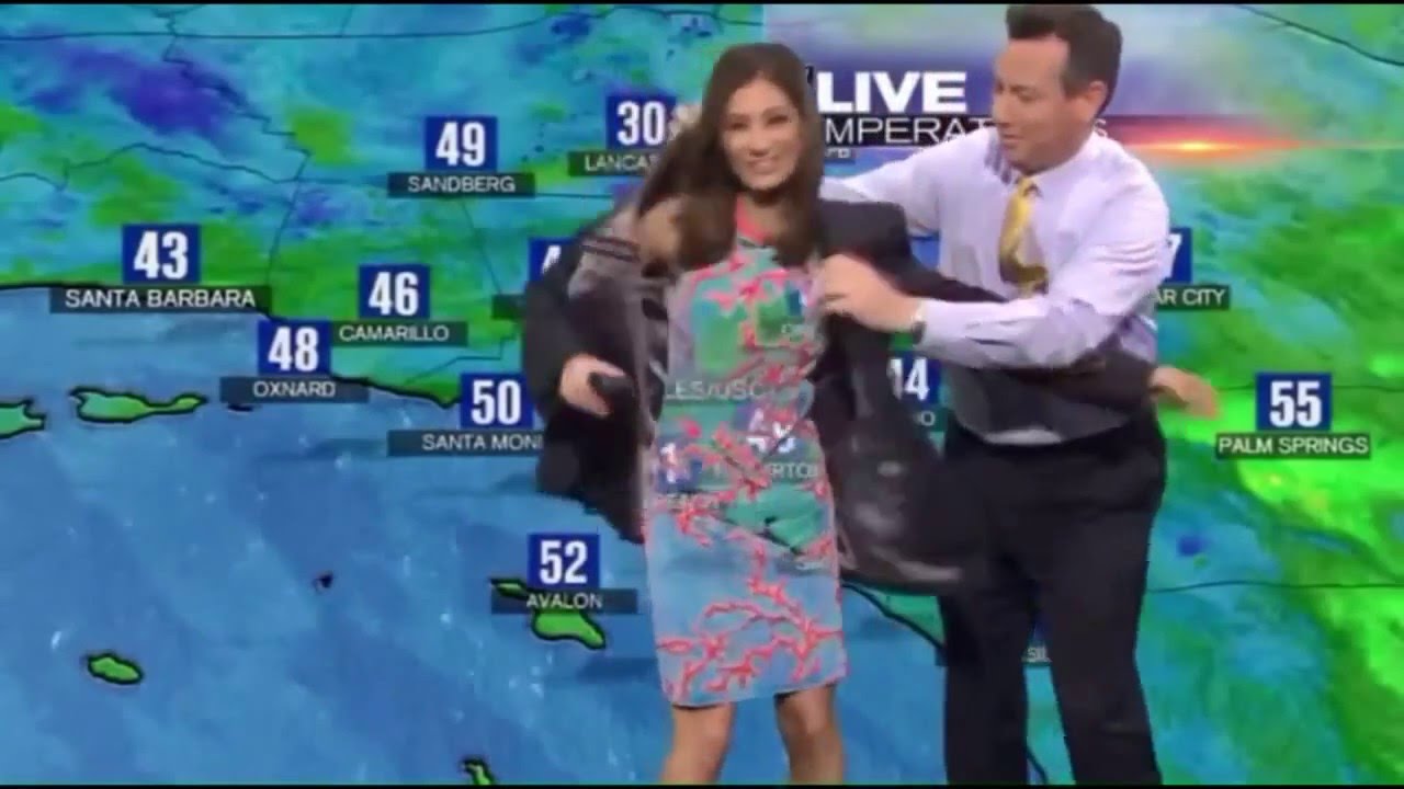 CHAN LIBERTE , was wearing a white J.McLaughlin dress..wooow - YouTube