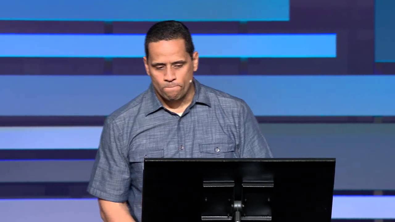 Pastor Wilfredo "Choco" De Jesus Predicando en Español en El Encuentro ...