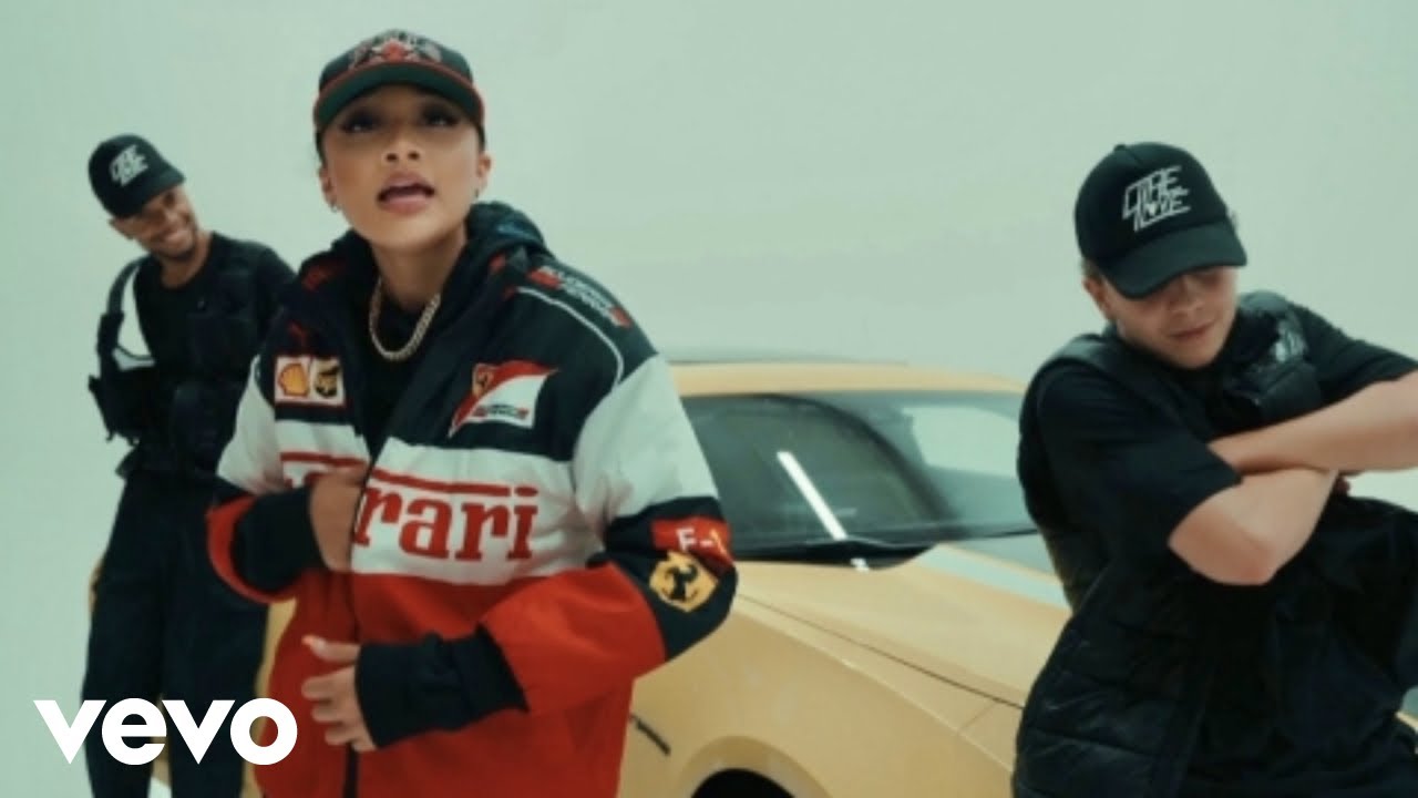 Twellly - LIVE MY LIFE (Official Video) - YouTube