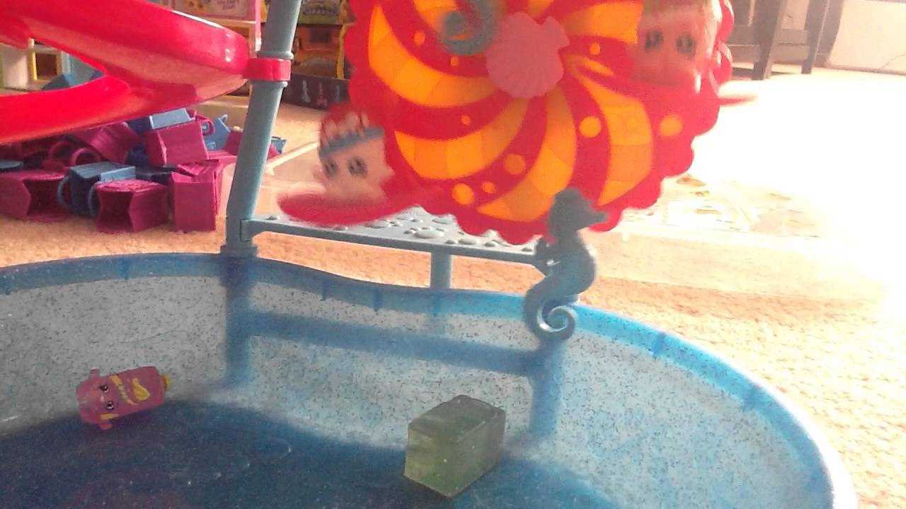 When the Shopkins have a Pool Party - YouTube