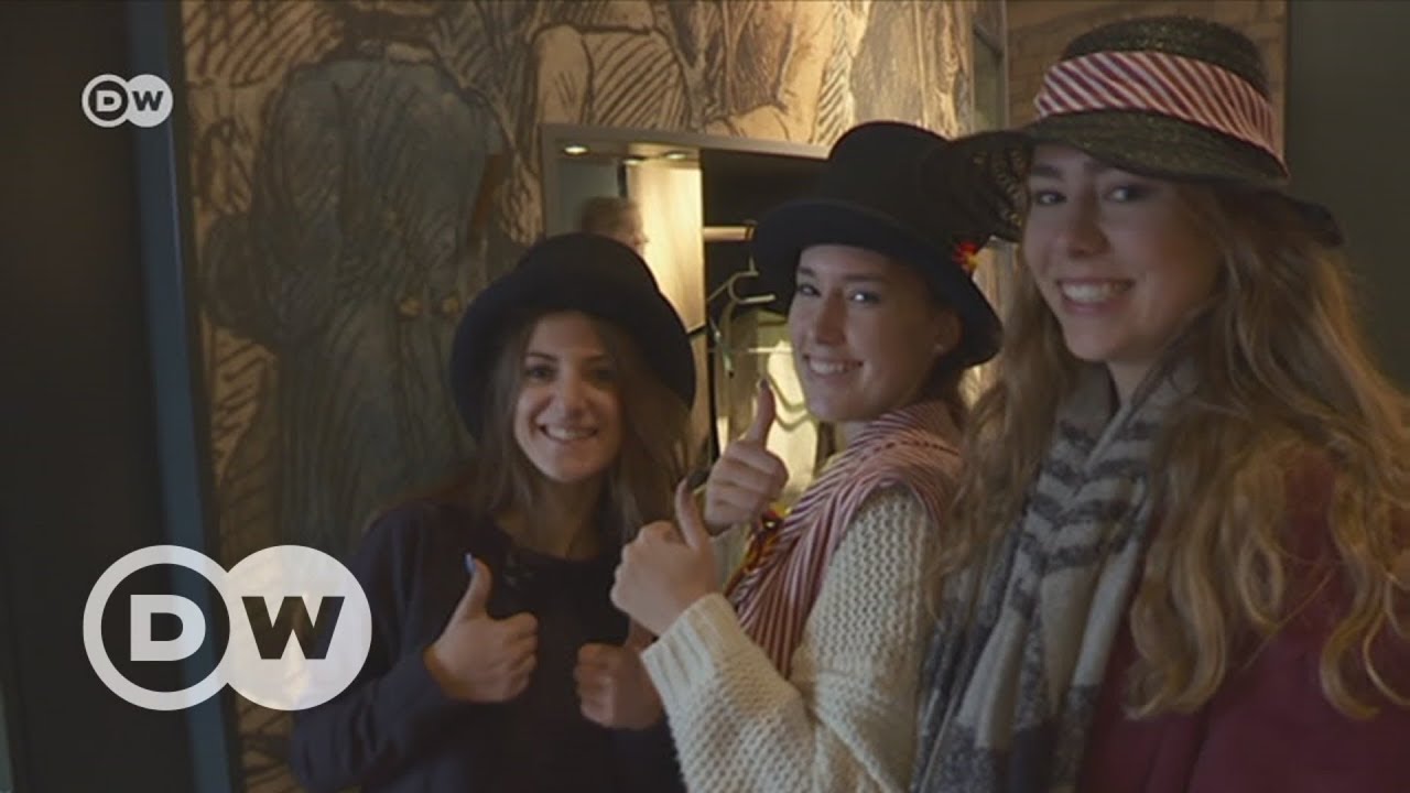 Tour of Hambach Castle | DW English - YouTube