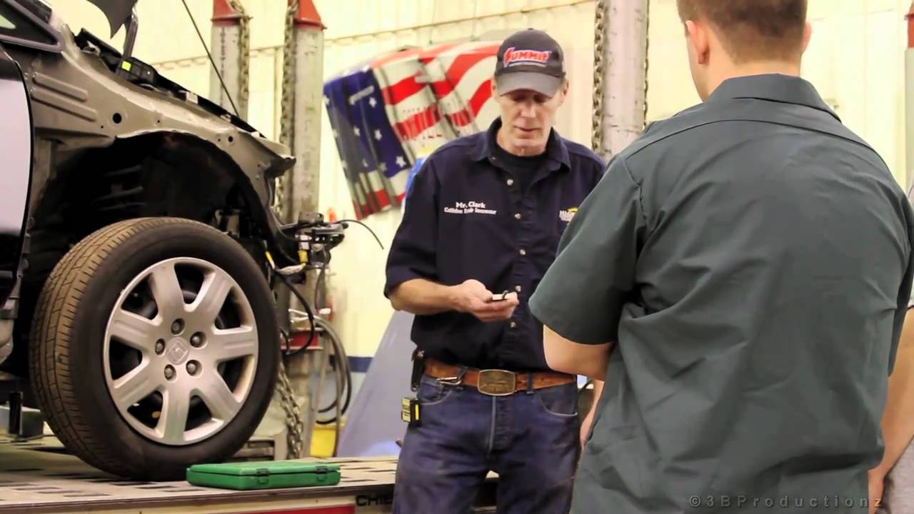 HCC's Auto Collision Repair Program - YouTube