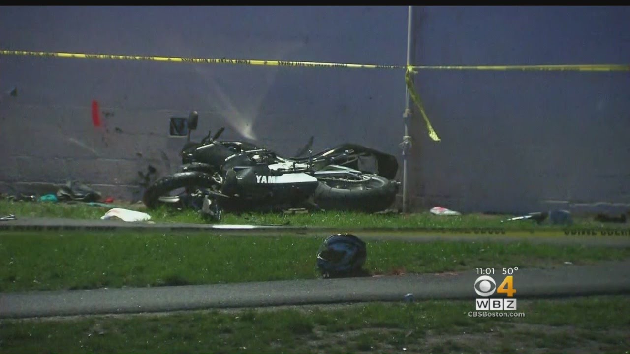 Motorcycle Crash In Chelsea Takes One Life - YouTube