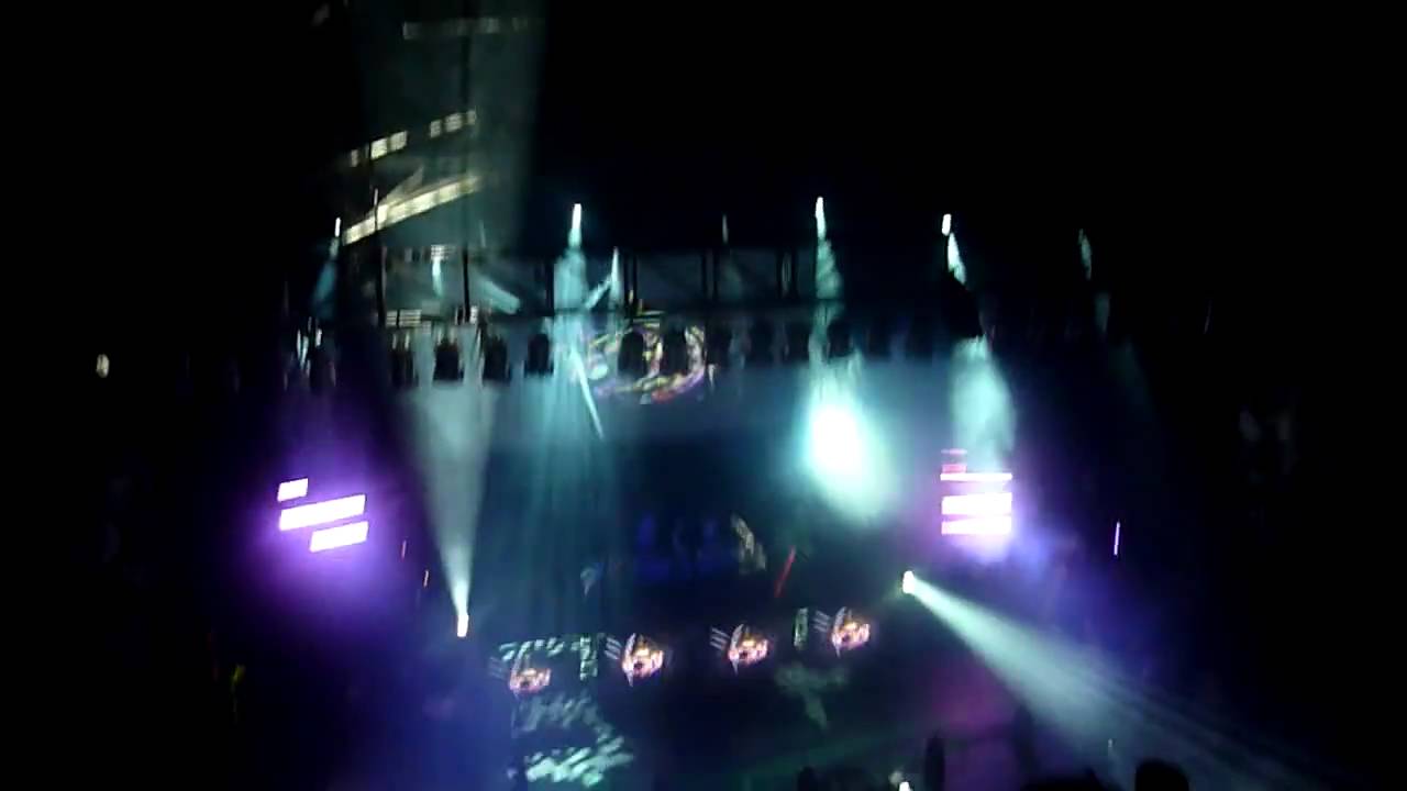 Pendulum (DJ Set) Album Preview Tour 26 Dec 2009 Perth WA - YouTube