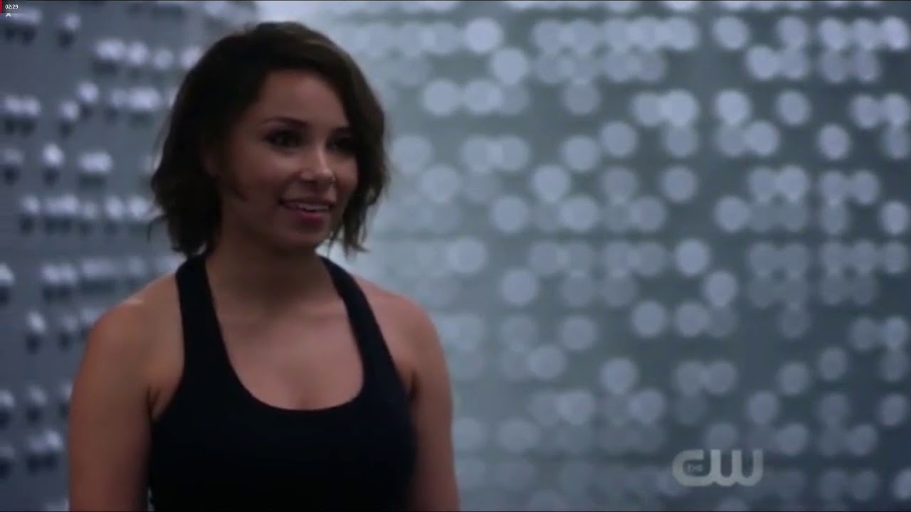 THE FLASH 5ª TEMPORADA EPISODIO 1 NORA REVELA SEU SEGREDO - YouTube