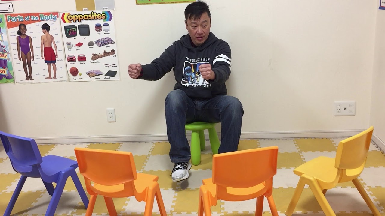 Children's song preschoolers/kindergarteners Peter Hammers with One ...