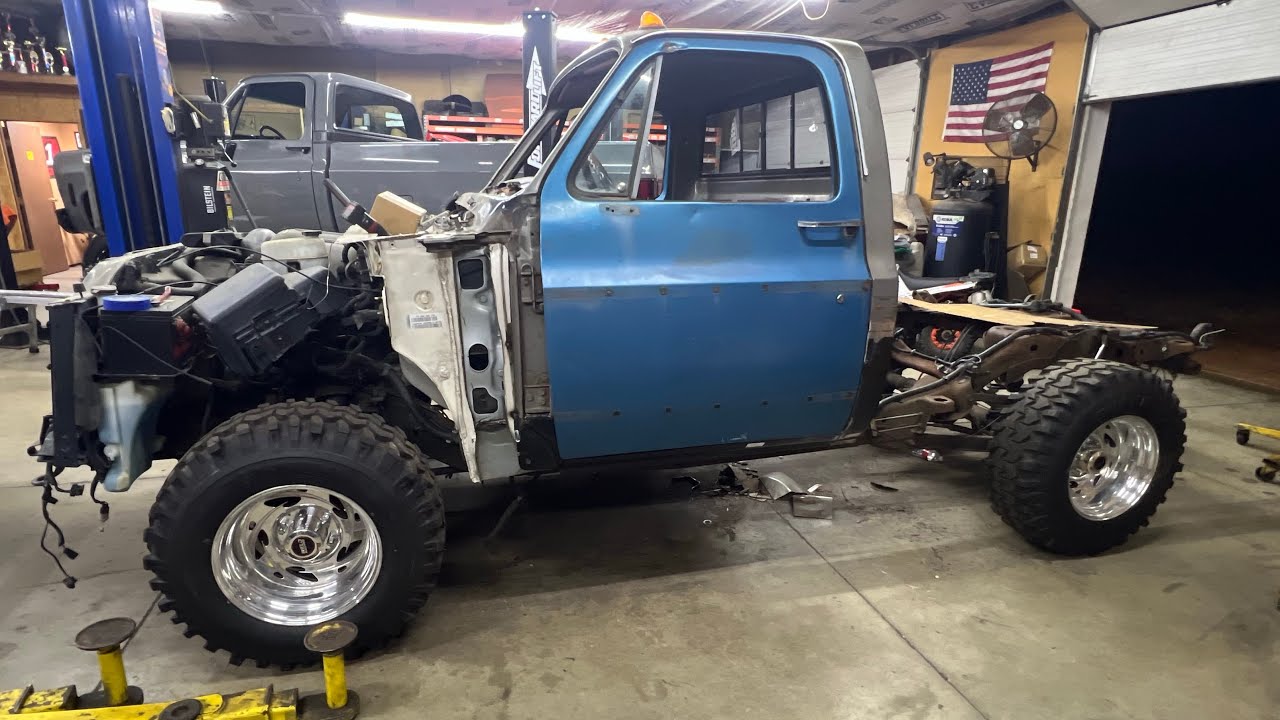 Square body K10 Escalade swap - YouTube