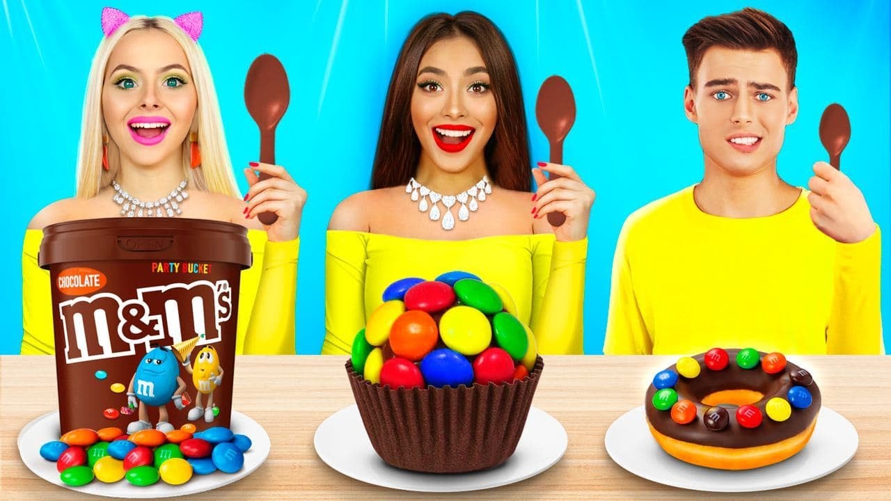 Big VS Medium VS Small Plate Challenge | Eating Giant VS Tiny Food ...