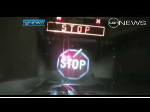 STOP sign on water curtains. Amazing. 9gag | 9 gag | - YouTube
