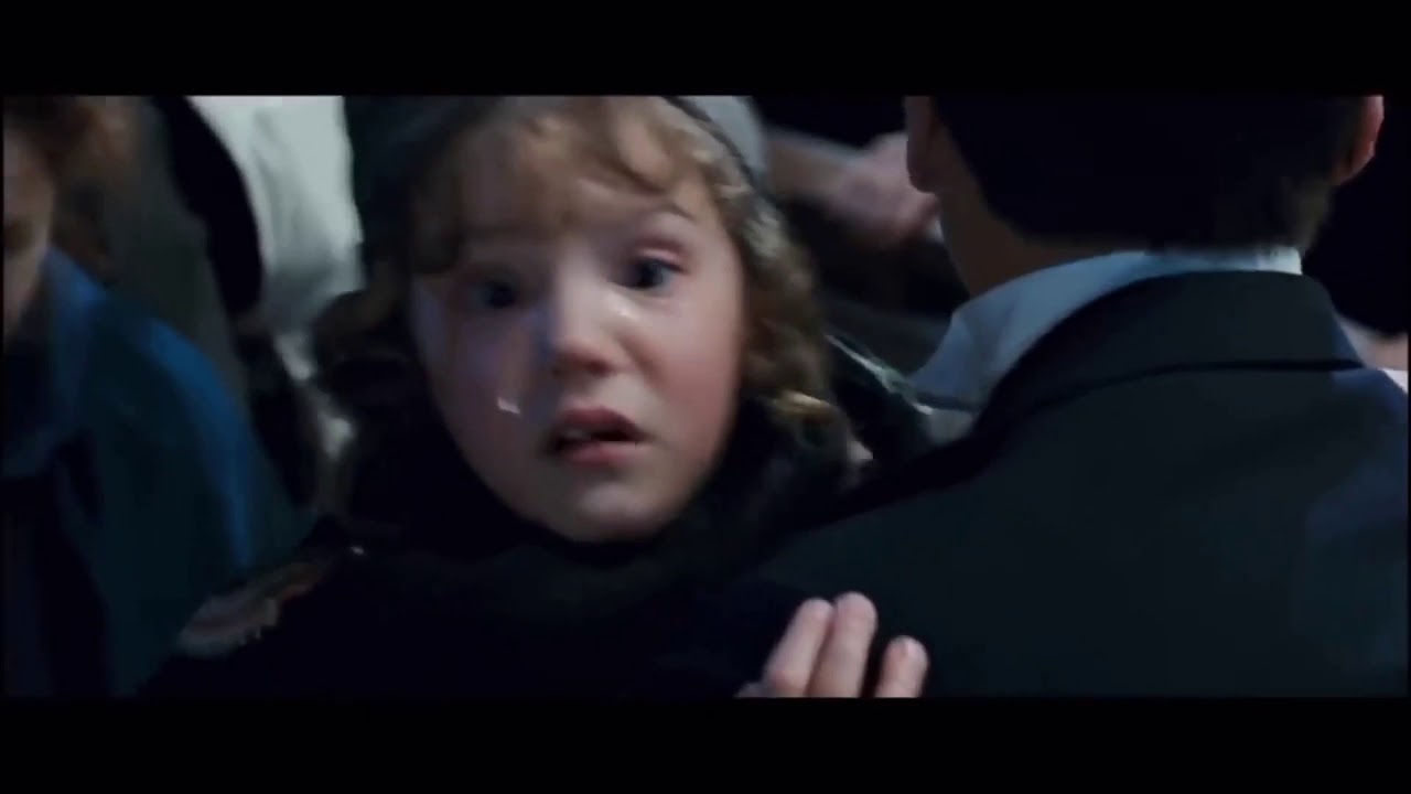 Cal’s Crying Girl Cry So More Titanic - YouTube