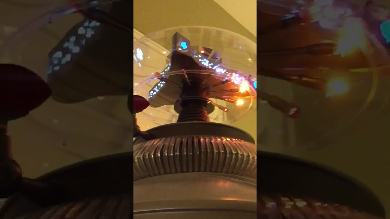 Lost in Space B9 robot brain animation - YouTube