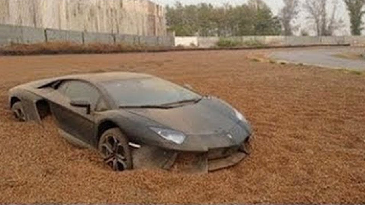 5 Most Incredible Abandoned Cars In The World | 5 दुनिया की सबसे महंगी ...