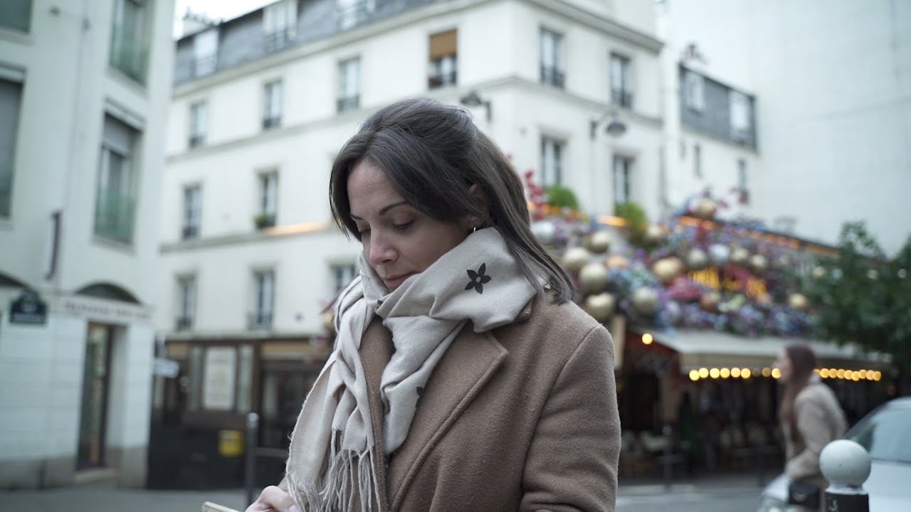 Caroline, Paris - Video Portrait - YouTube