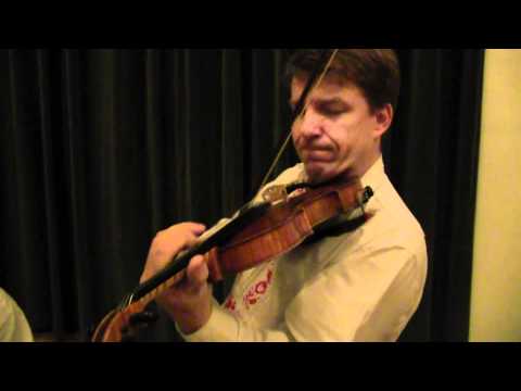 UHERSKÉ HRADIŠTĚ - v závěru zahrála i cimbálovka SUDOVJAN