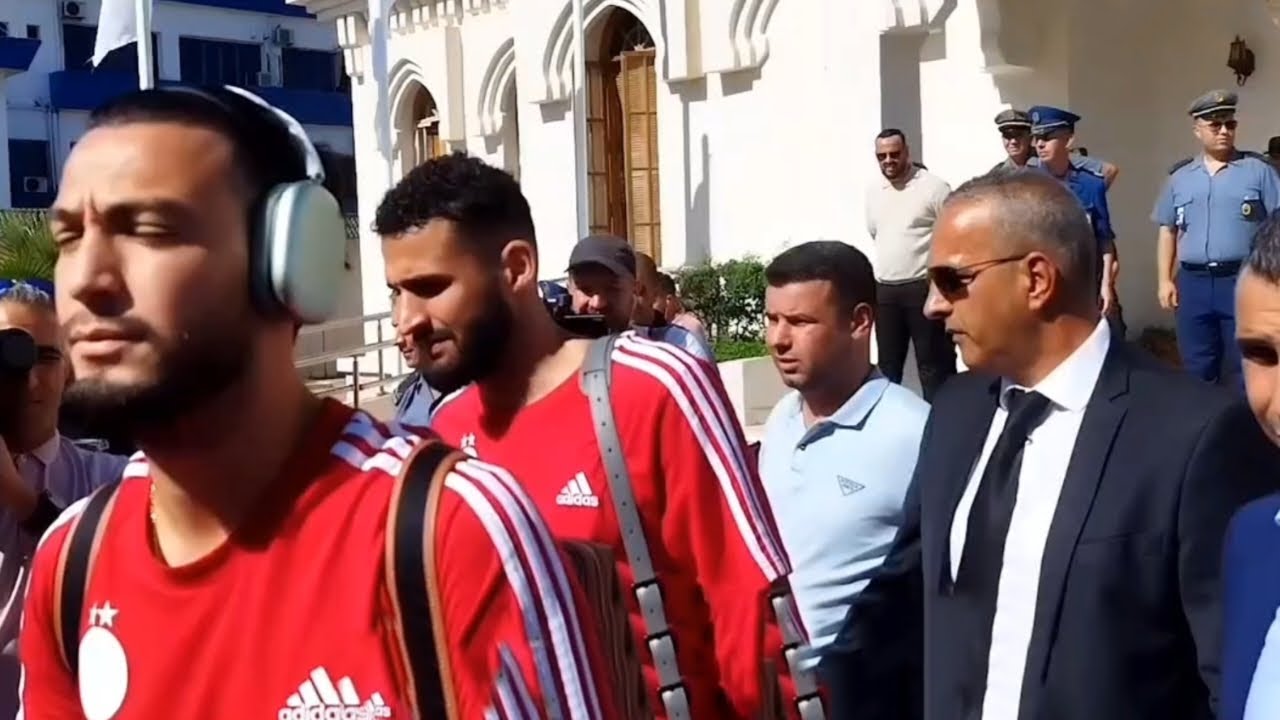 شاهد كواليس لحظة وصول الخضر اليوم لعنابة تحسبا لمباراة تنزانيا من ...