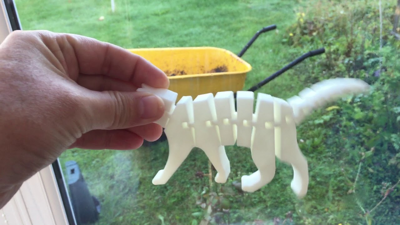 Flexi Cat 3D printed using white Eco-Friendly PLA. For cat lovers ...