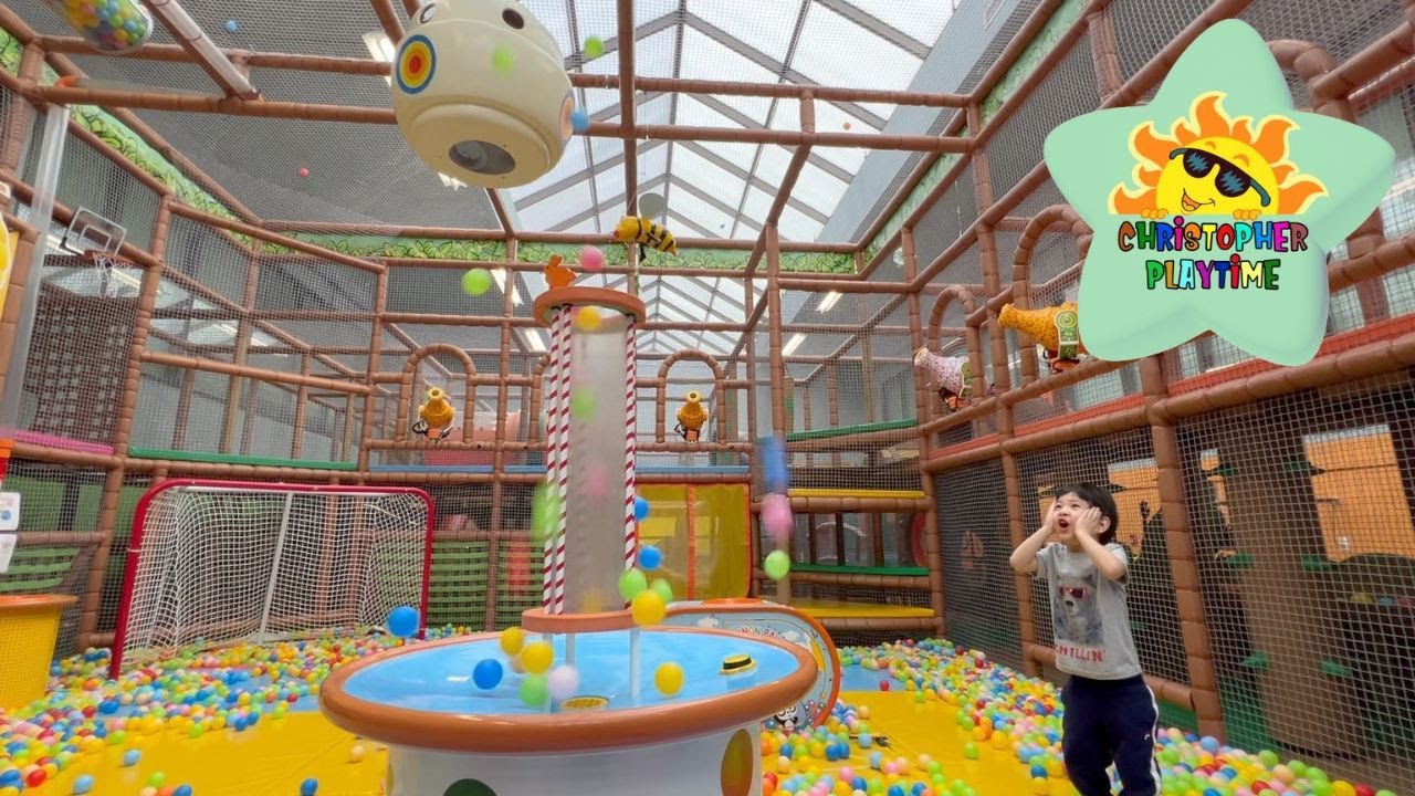 Christopher plays in Indoor Treehouse Playground | Calgary Alberta ...