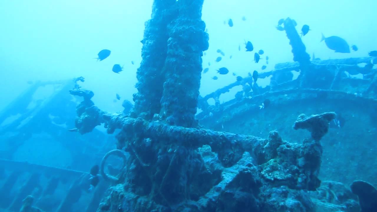 Wreck diving the USS Emmons, Okinawa Japan - YouTube