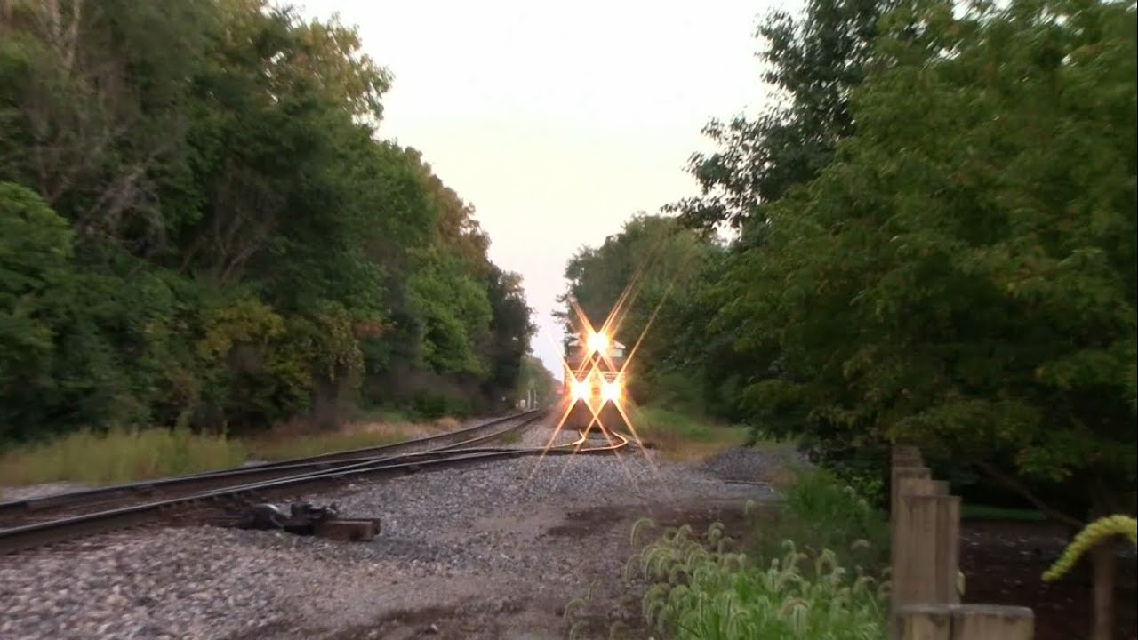 NS DL21 w/ NS 9954 and NS 9508 Pulling off the West End of the Altamont ...