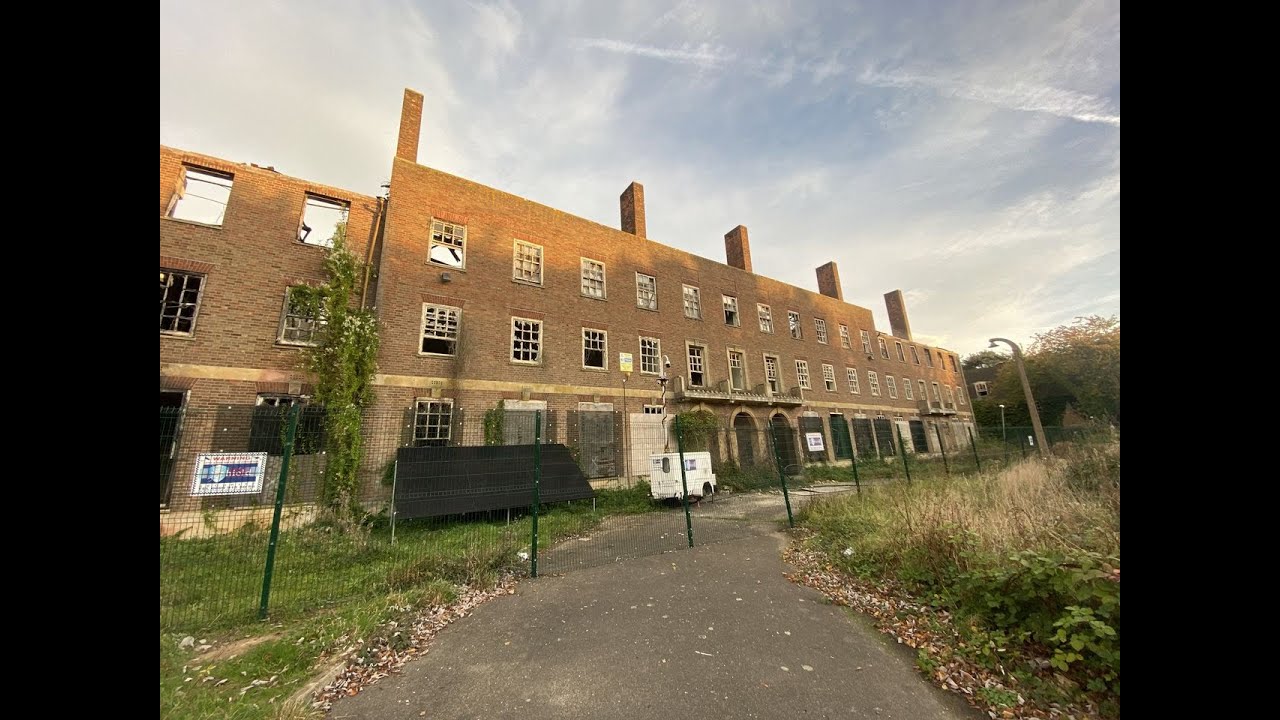 RAF MANBY OFFICERS MESS FAILED EXPLORE - YouTube