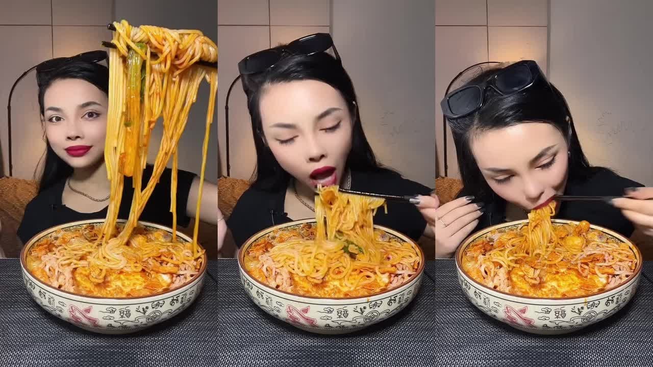 Asmr Mukbang Spicy Food Egg Spicy Sausage Noodles Youtube