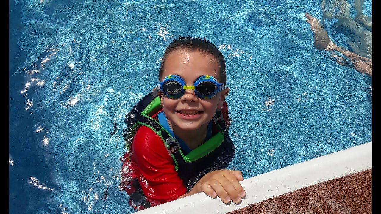 Graduation Swim Party! - YouTube