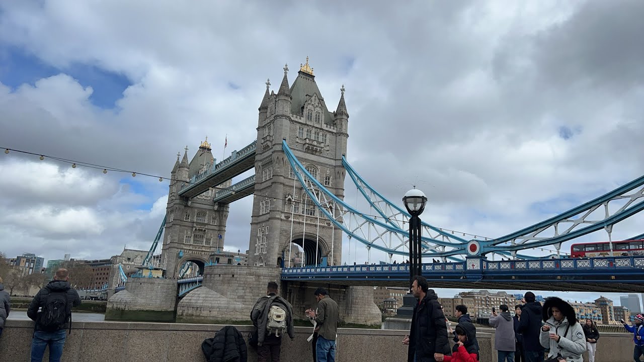 TOWER BRIDGE, LONDON - YouTube