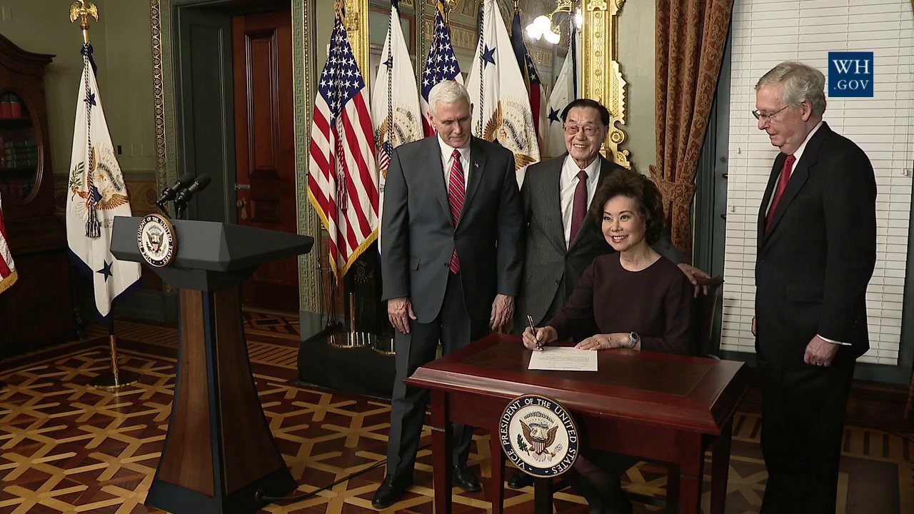 Swearing-In of The Secretary of Transportation - YouTube