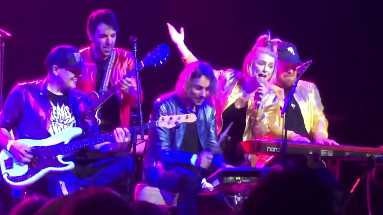 Scary Pockets - Valerie - YouTube