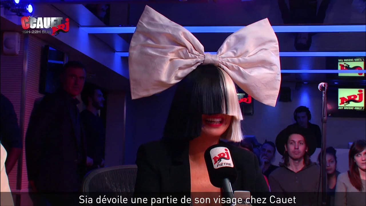 Sia's Best Live Vocals Part 2 - YouTube