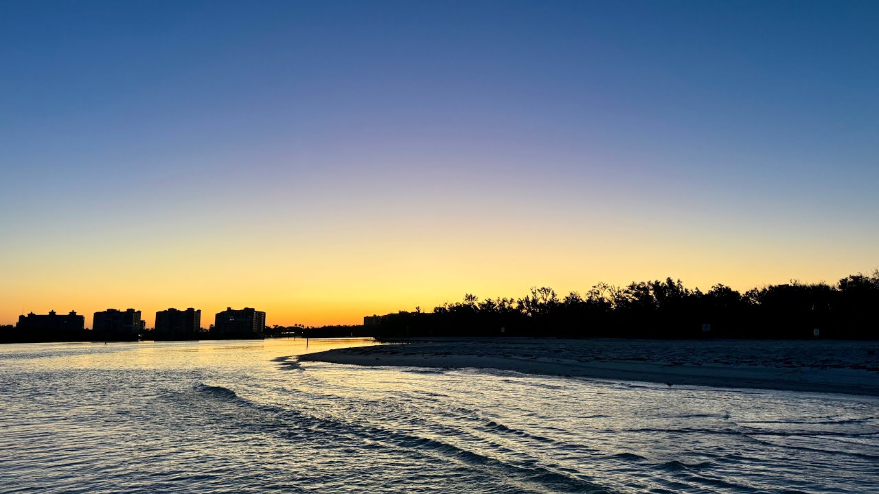 Daybreak, Easter Sunday from the Beach at Delnor-Wiggins in North ...