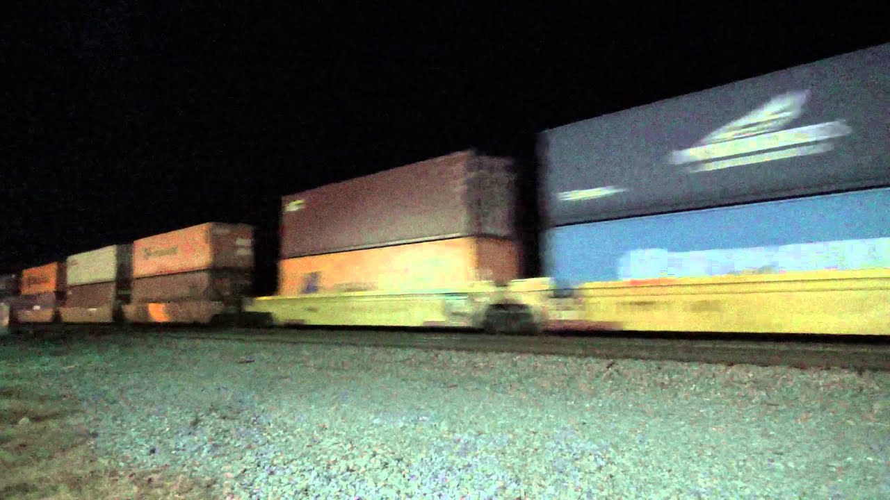 NS 9591 leads the NS 233 - YouTube